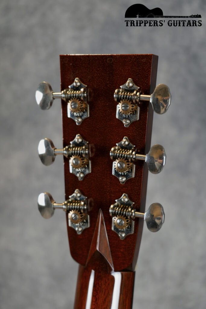 Collings 0001A CUT Varnish (2014) - Trippers' Guitars