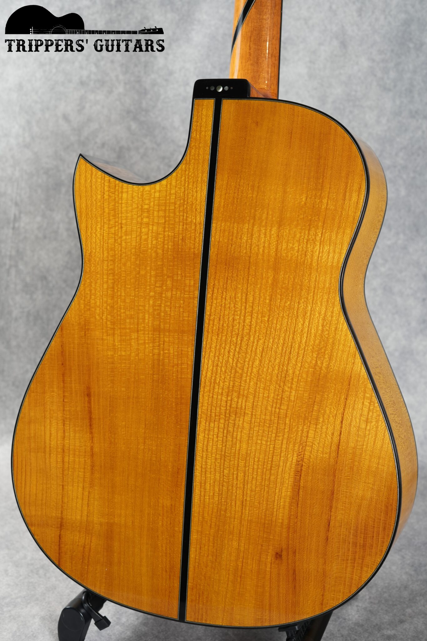 Sibo Liu Modified Dreadnought Cutaway (2025) - Trippers' Guitars